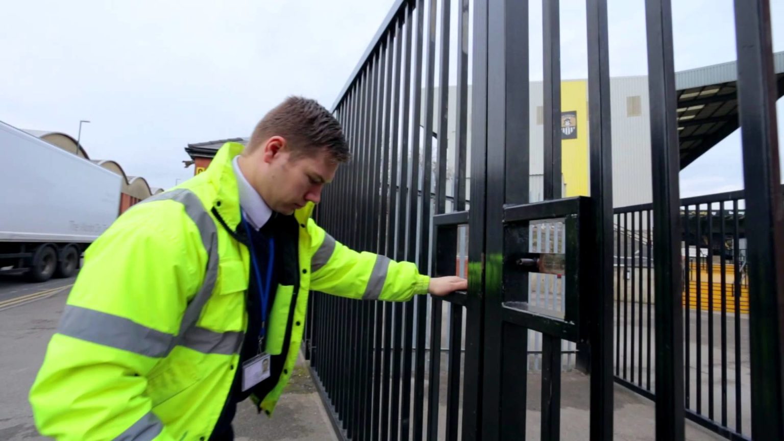 Security Guard Roles & Responsibilities: Complete UK Guide | Duties ...